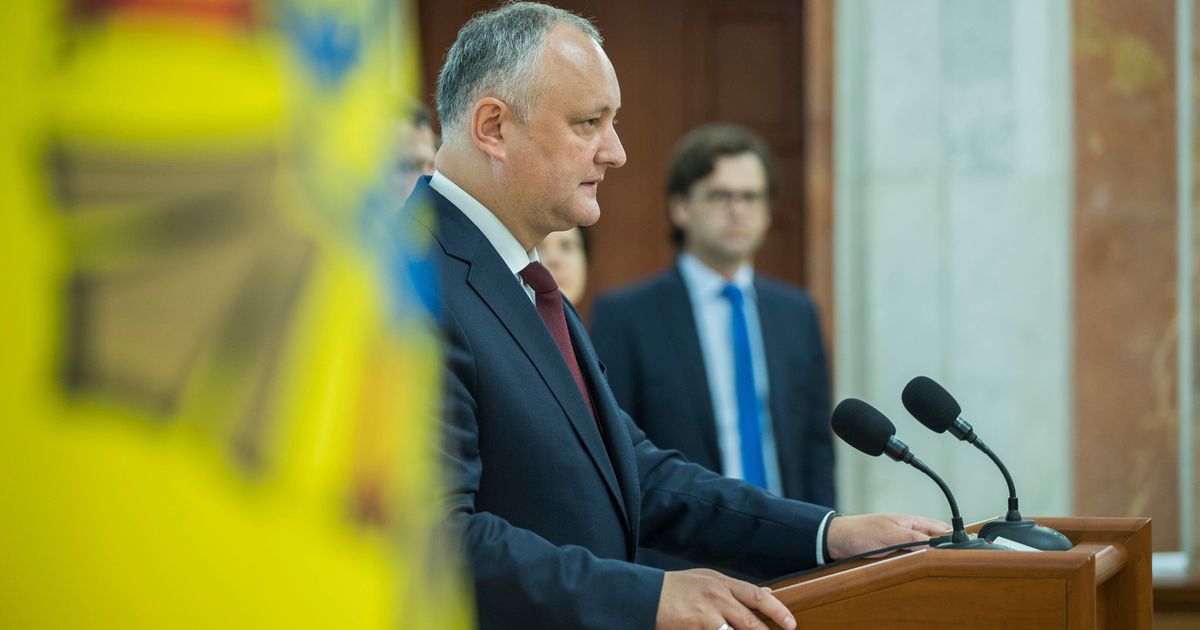 Rival governments vie for power in Moldova political crisis | The ...