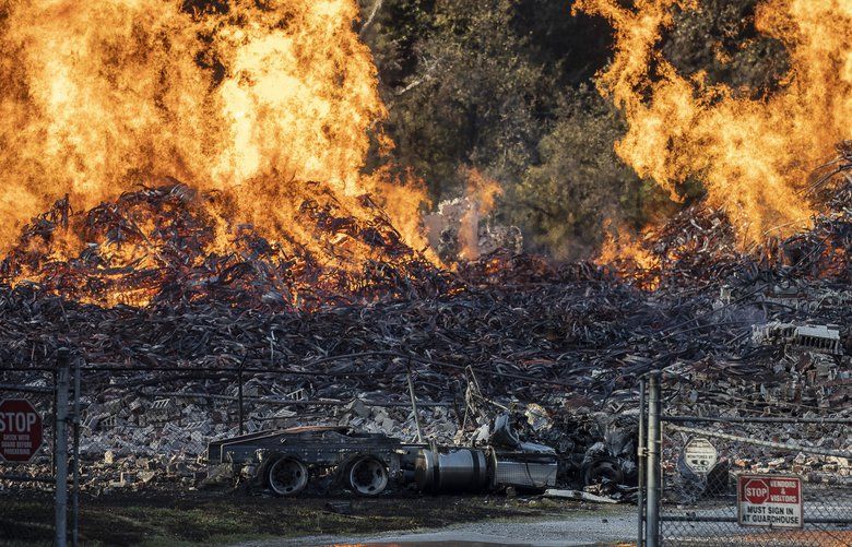 Fire destroys Jim Beam warehouse, bourbon flows into river | The ...