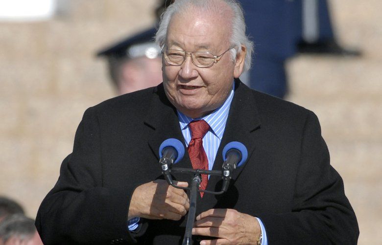 Pioneering Native American author N. Scott Momaday honored with peace ...