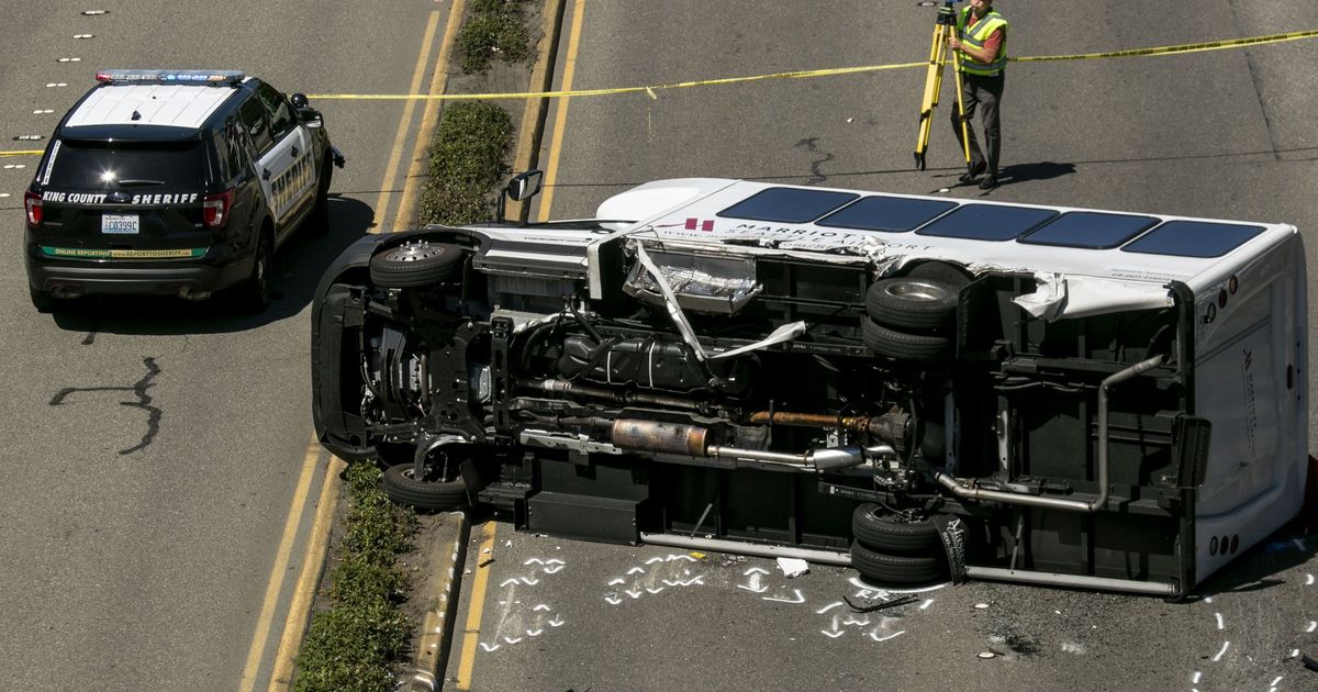 Witnesses to SeaTac shuttle bus crash sought | The Seattle Times