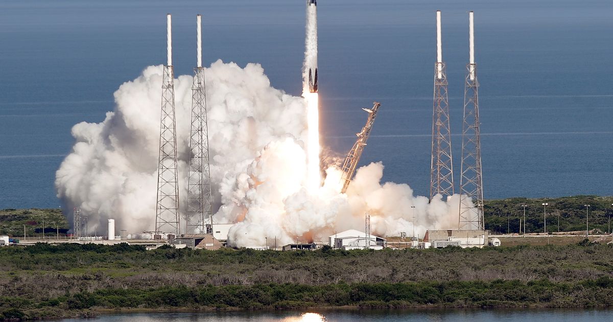 SpaceX launch sends 3D bioprinter, supplies to space station | The ...