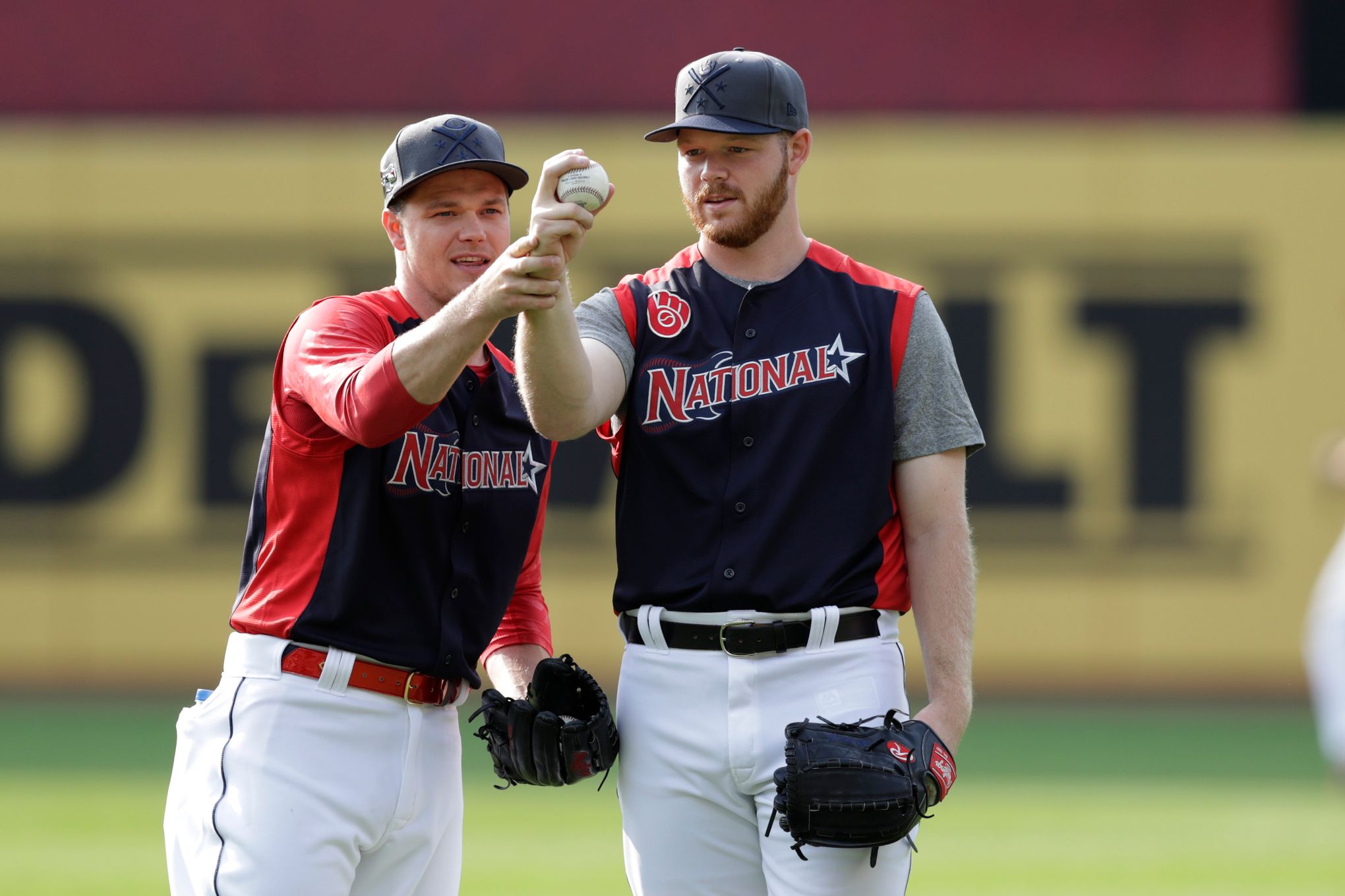 LEADING OFF: Baseball gets back into full swing | The Seattle Times