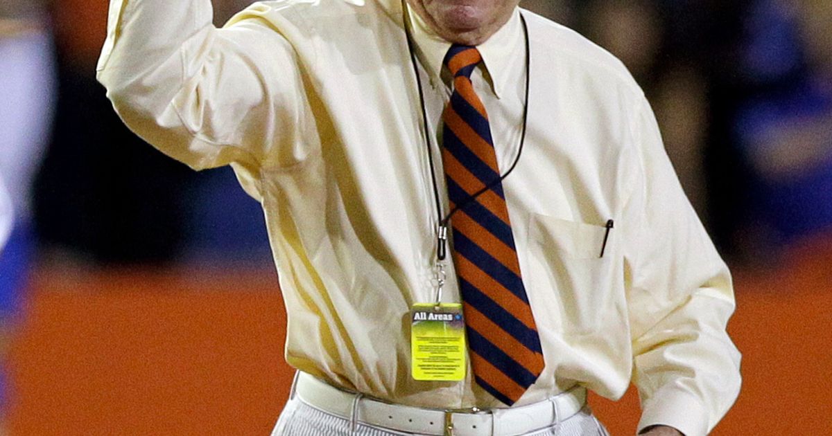 Florida’s most famous cheerleader, Mr. Two Bits, dies at 97 | The ...