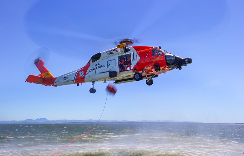 Lt. Jessica Shafer keeps her mind on the bar as the 1st female ...