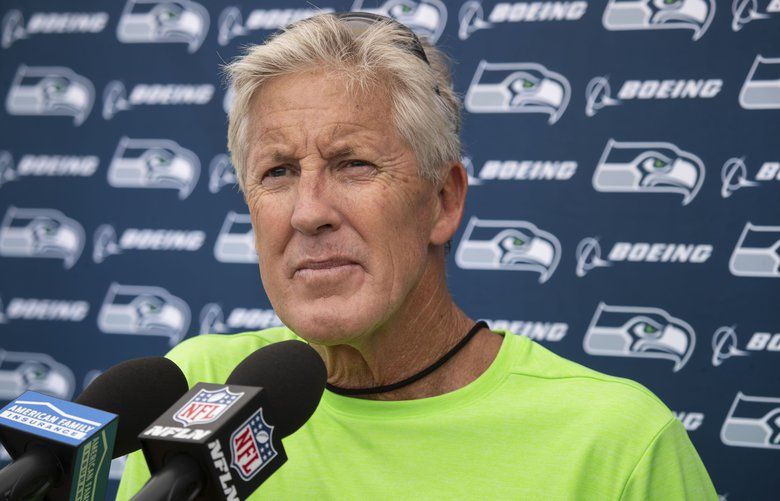 Seahawks training camp Day 9: Bobby Wagner sits after having ‘procedure ...