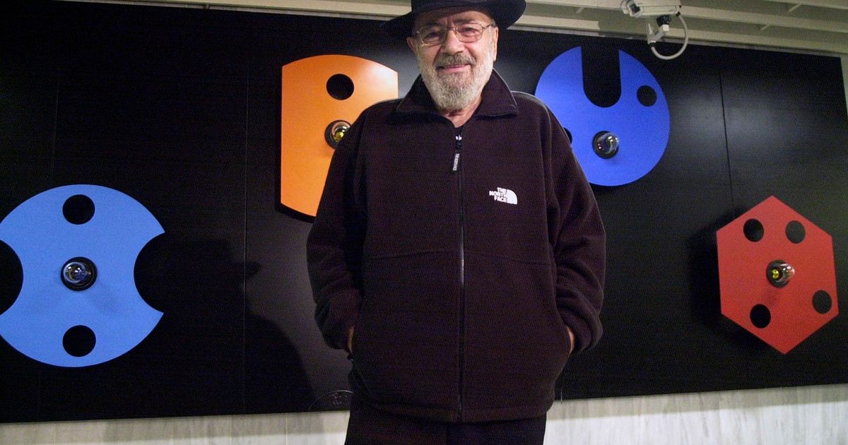 Greek sculptor Takis, known for kinetic artworks, dies | The Seattle Times