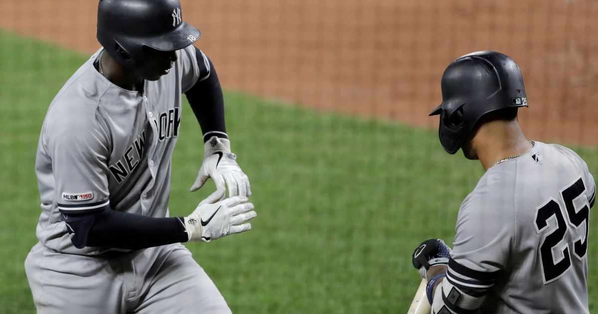 Yankees infielder Torres leaves game with ‘core pain’ | The Seattle Times