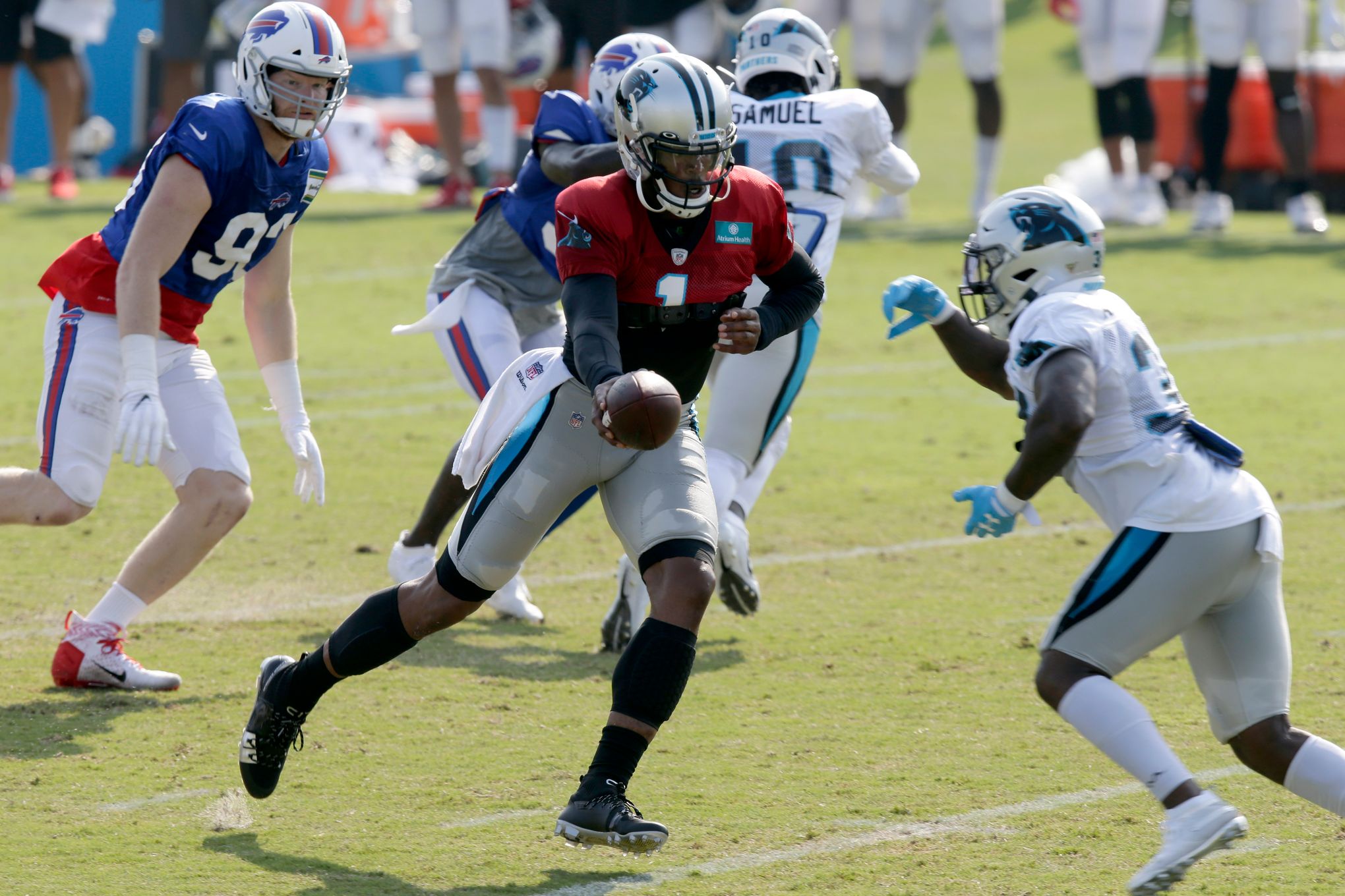 Munnerlyn expecting ‘big things’ from ex-teammate Newton | The Seattle ...