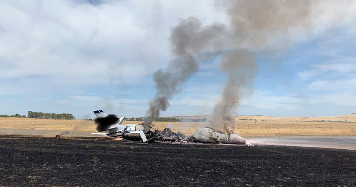 Jet catches fire in Northern California; 10 aboard unhurt | The Seattle ...