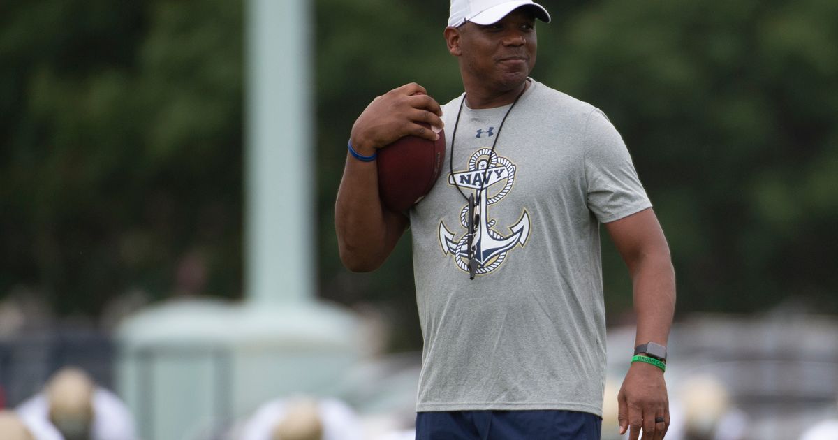 Niumatalolo, retooled Navy look for bounce-back season | The Seattle Times