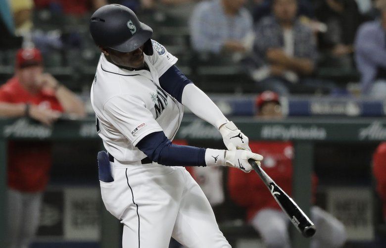 Justin Dunn has forgettable debut, but Kyle Lewis hits third homer in ...