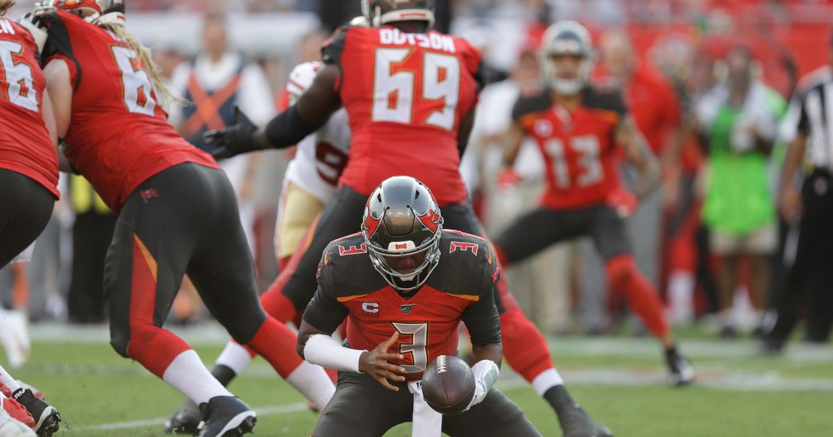 Buccaneers running game finally showing signs of life | The Seattle Times