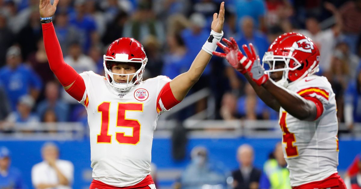 Chiefs score late, stay undefeated with 34-30 win over Lions | The ...