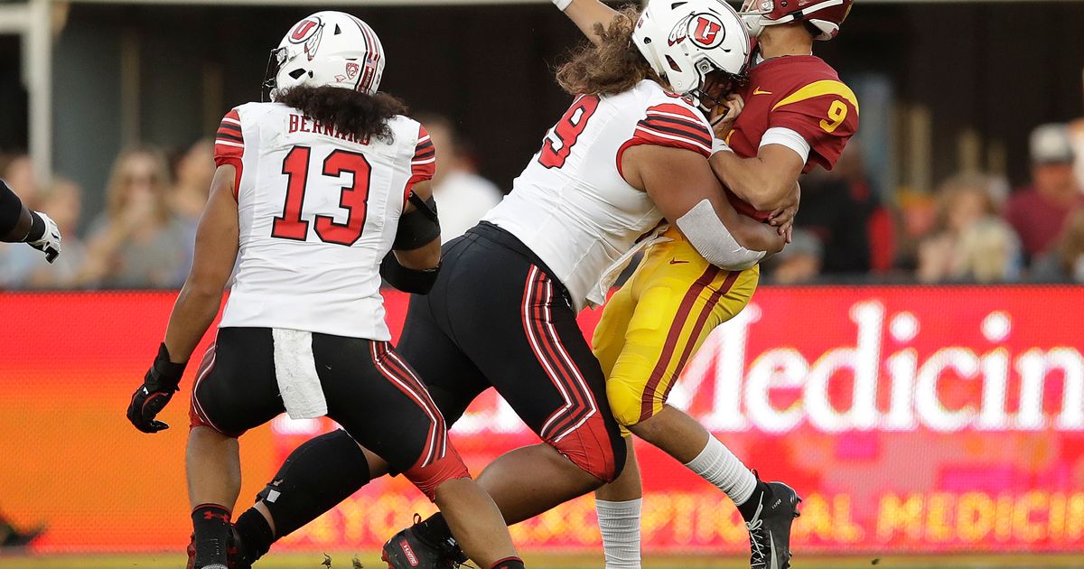 USC QB Slovis knocked out of Utah game on second play | The Seattle Times
