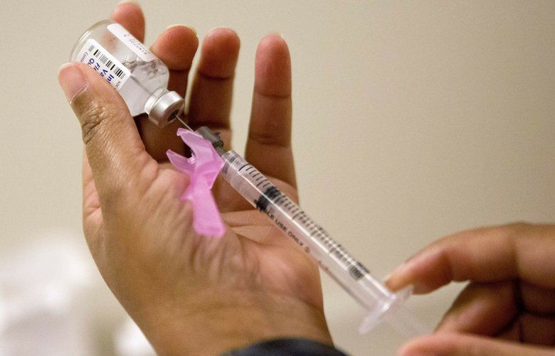 Seniors: Your higher-dose flu vaccine is coming to pharmacies later ...
