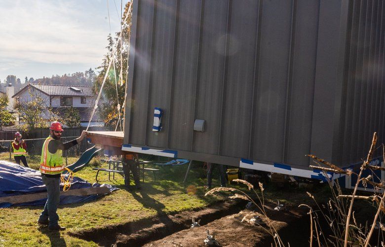 More Seattleites are housing homeless people in their backyards, but it ...