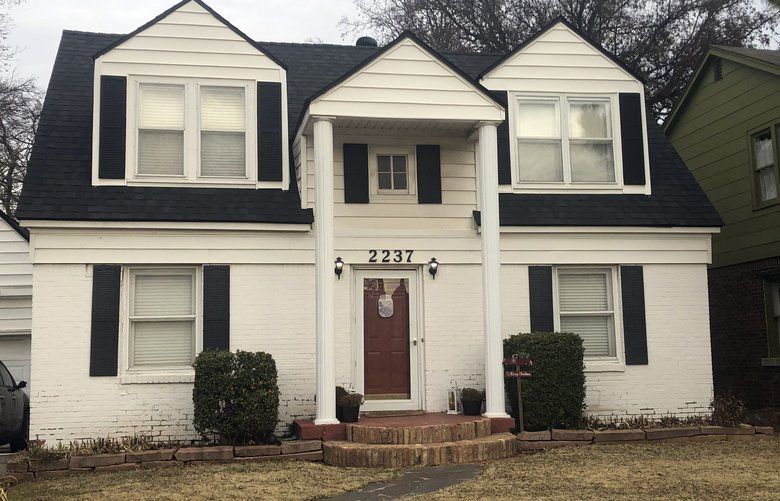 Warren’s origin story, her mother and THE dress, comes home | The ...