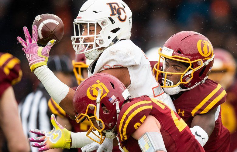 Eastside Catholic battles back in final minute to down O’Dea in Class ...