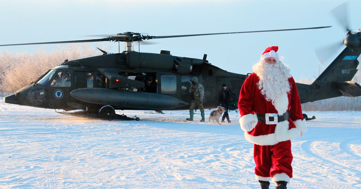 Santa, soldiers bring joy to beleaguered Alaska village | The Seattle Times