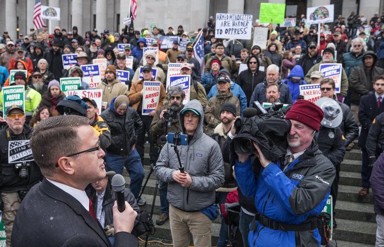 At gun-rights rally, Washington state Rep. Matt Shea gives fiery ...