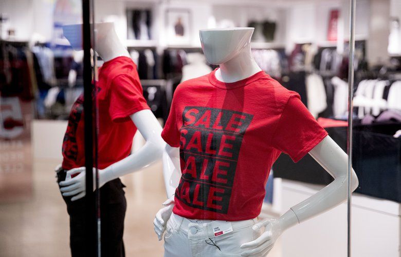 Express, seeking revival, to close 100 stores | The Seattle Times