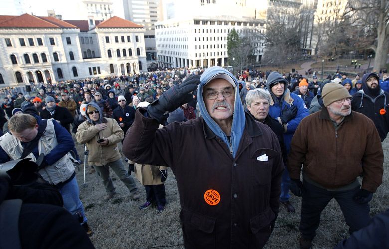 Pro-gun rally by thousands in Virginia ends peacefully | The Seattle Times