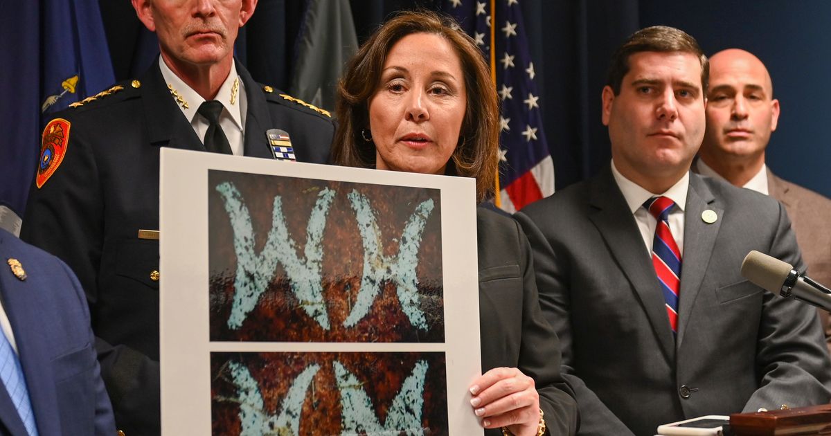 Police in Long Island serial killer case reveal new evidence | The ...