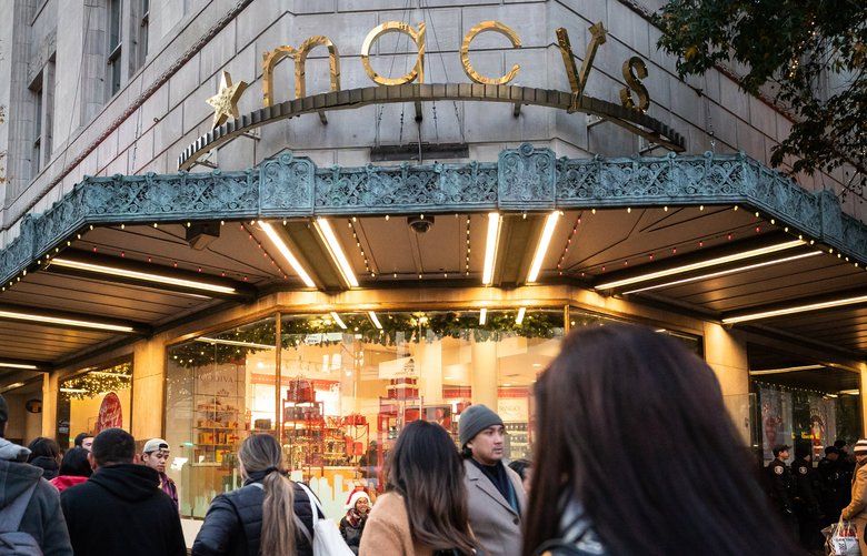 Macy’s to close 125 stores, shed 2,000 corporate jobs | The Seattle Times