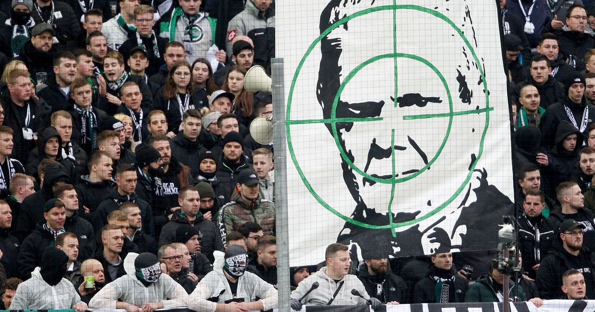 Gladbach supporters praised for condemning hate messages | The Seattle ...