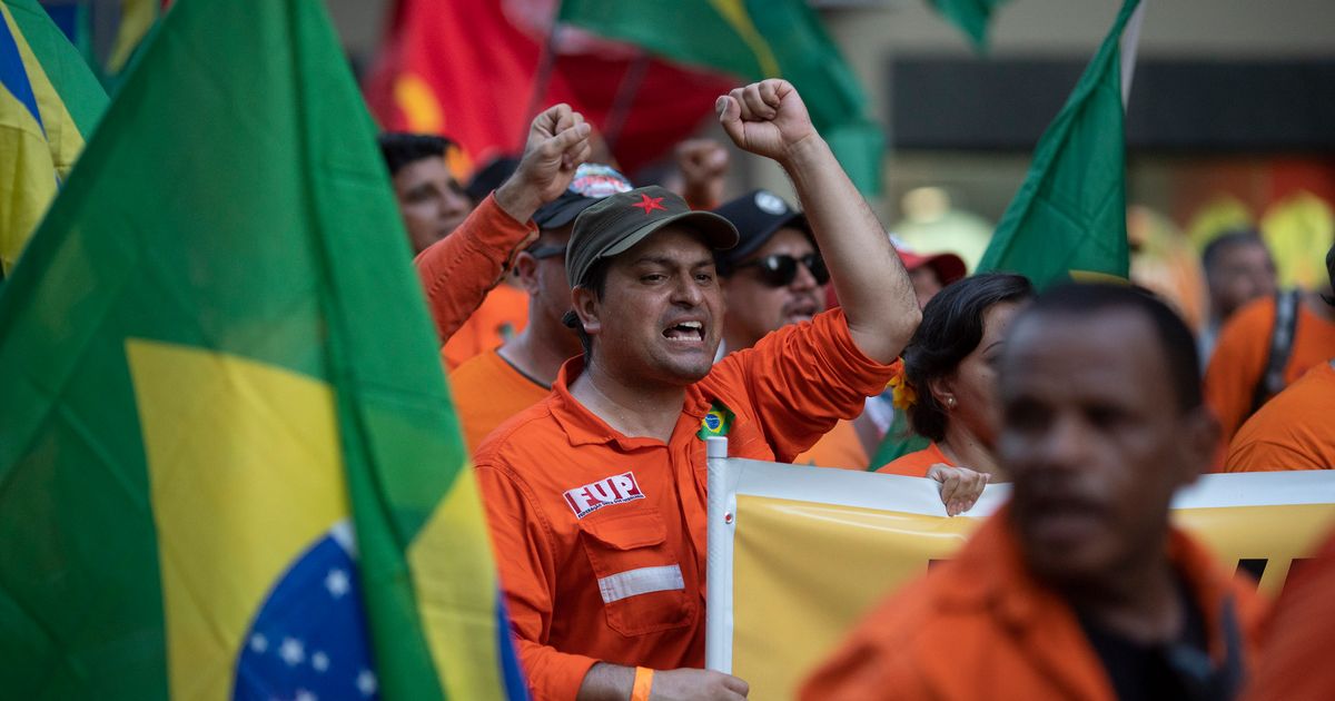 Brazil oil workers clash with Petrobras in 18-day strike | The Seattle ...