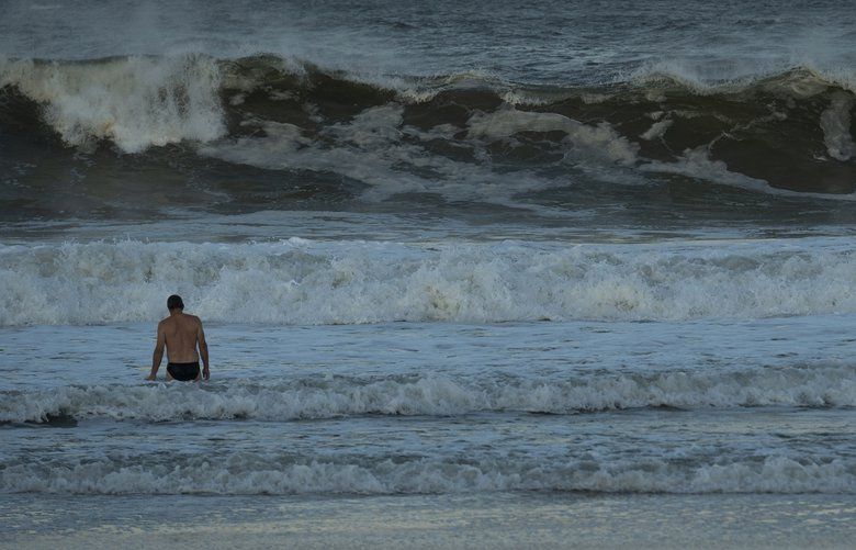 Half of world’s sandy beaches at risk from climate change | The Seattle ...