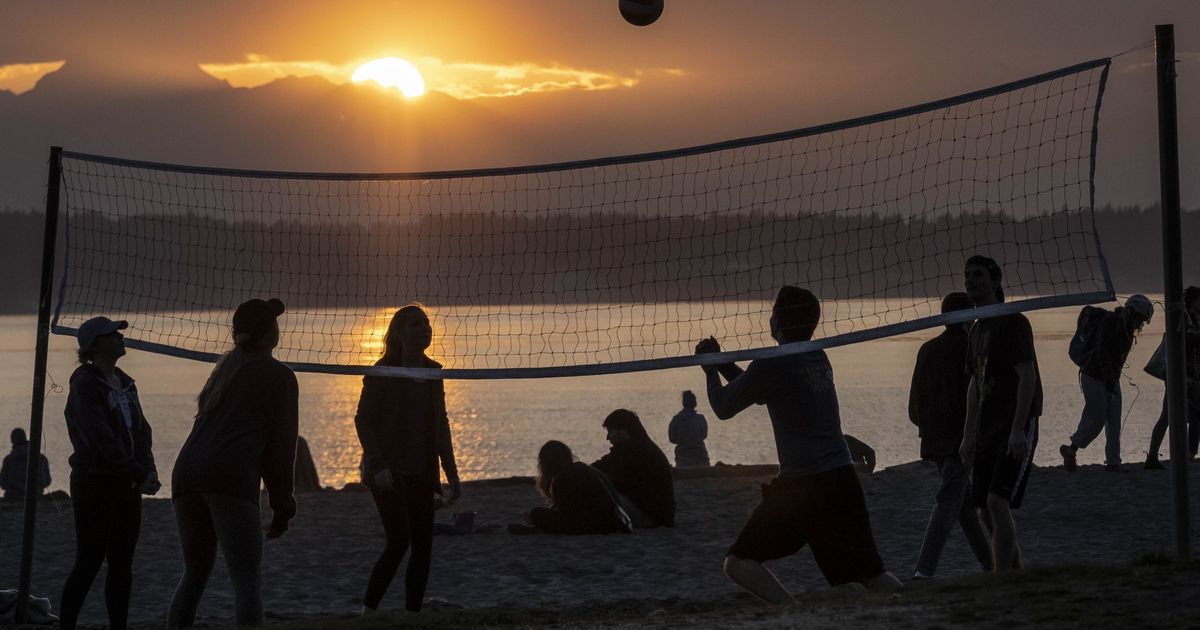 Do social distancing and playing sports in Seattle go together during ...