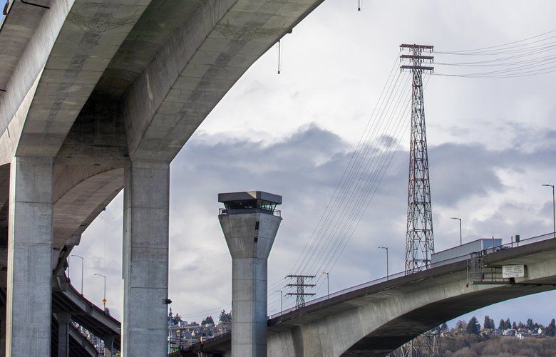 West Seattle Bridge so badly cracked it needs shoring before repairs ...
