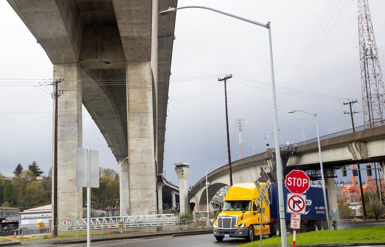 West Seattle Bridge closure already causing snarled traffic on bridge ...