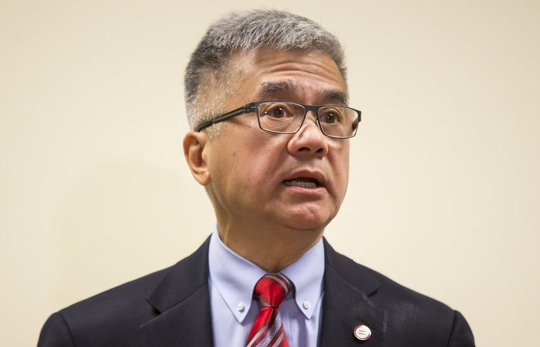 Former Washington Gov. Gary Locke among finalists for Bellevue College ...