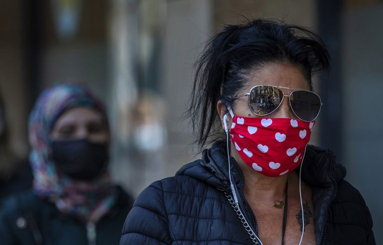 How to sew your own face mask — a step-by-step tutorial, with video ...