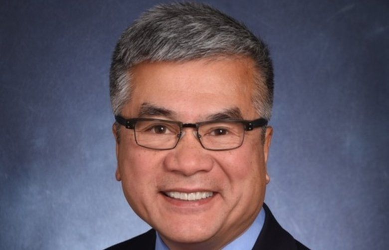 Former Gov. Gary Locke named interim president of Bellevue College ...