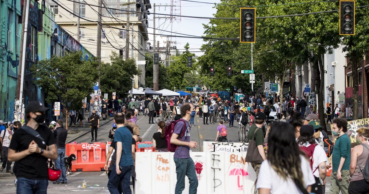 Welcome to the Capitol Hill Autonomous Zone, where Seattle protesters ...