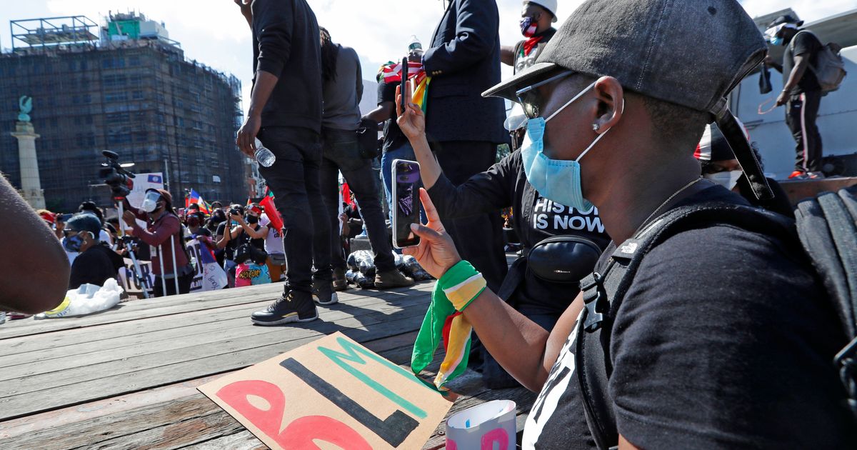 Streaming revolution: Protesters make point with viral clips | The ...