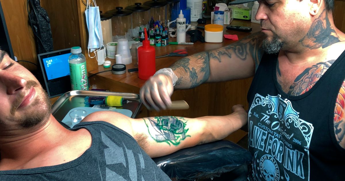Tattoo artist sees bump in desire to erase hateful skin art | The ...
