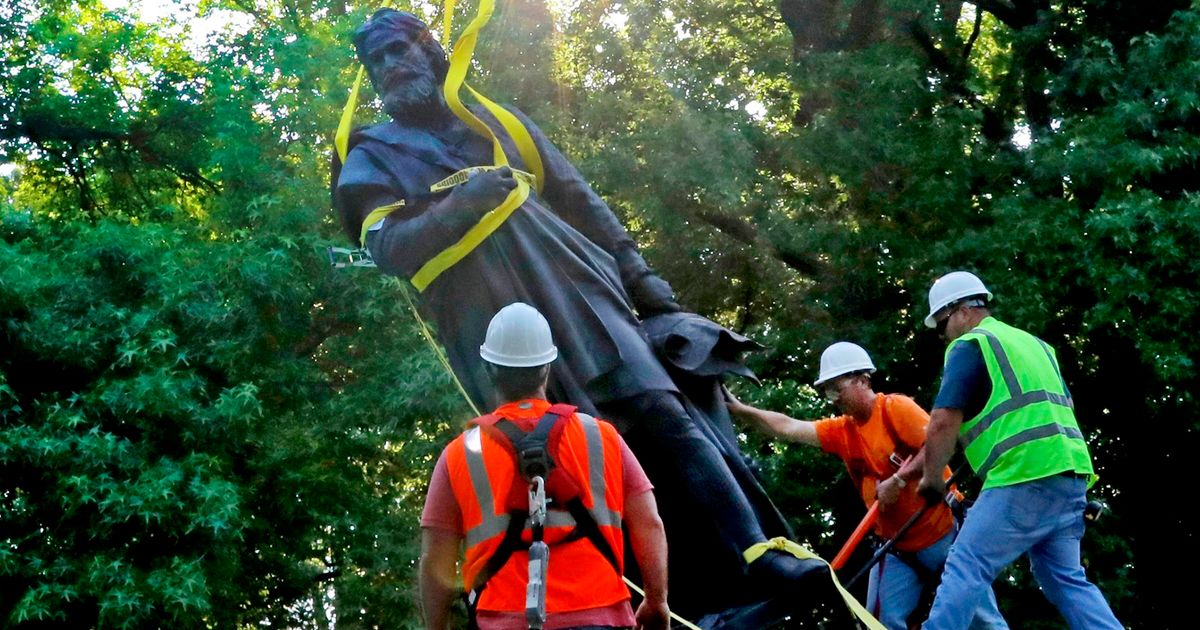 Christopher Columbus statue removed from St. Louis park | The Seattle Times