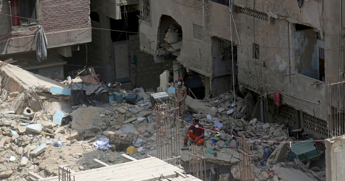 Pakistan: Building collapse in Karachi kills 13 people | The Seattle Times
