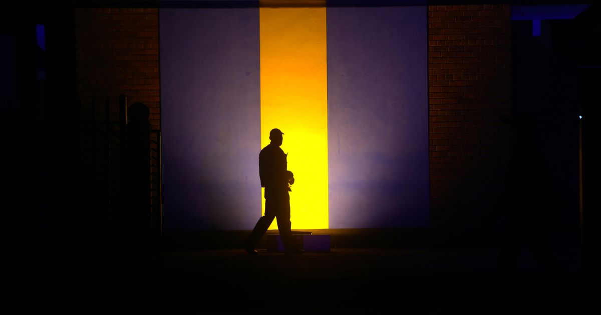 Zimbabwe’s security guards have lonely jobs, but get paid | The Seattle ...