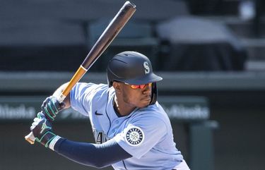 Kyle Lewis shows off his power as Mariners hold first intrasquad game ...