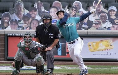 Surprising Mariners are serving up hope for their socially distanced ...