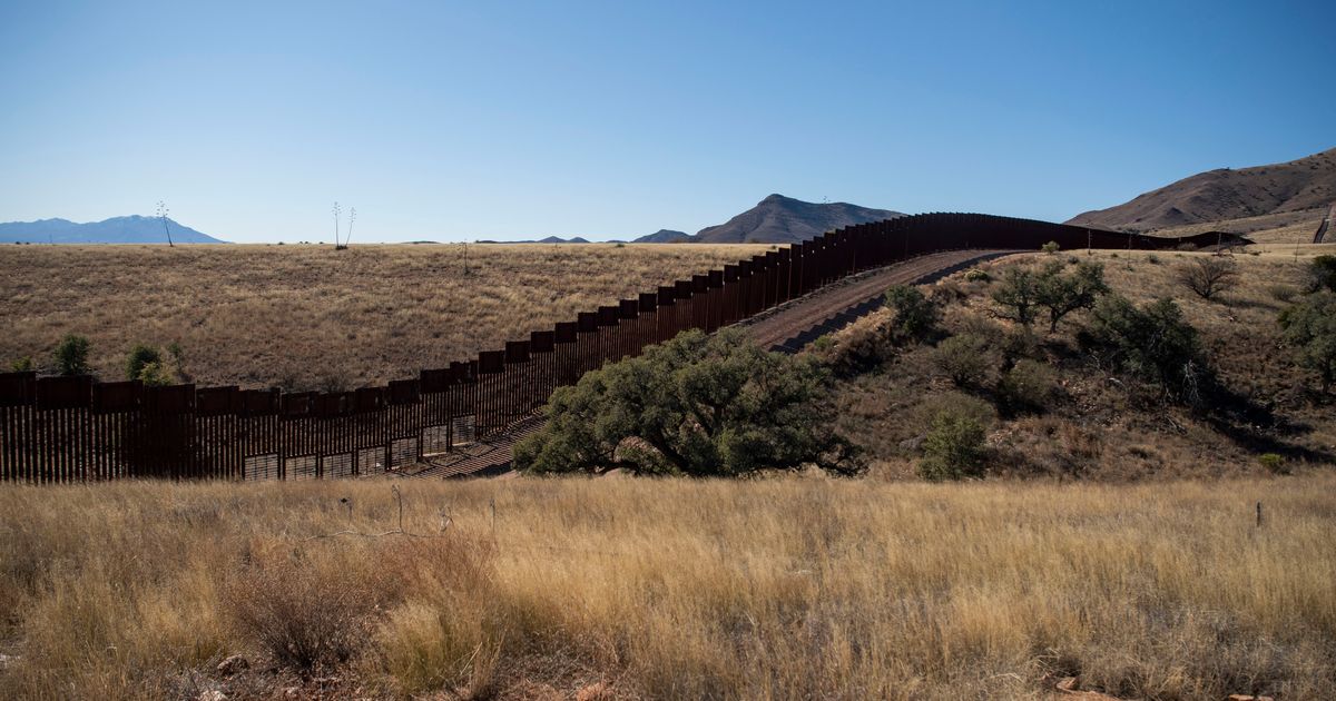 Trump administration hires tech firm to build a virtual border wall, an ...