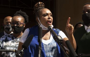 Family of Manuel Ellis, Tacoma man who died in police custody ...