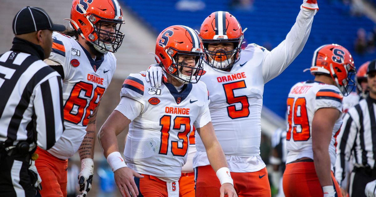 Syracuse’s Chris Elmore is one of a kind | The Seattle Times