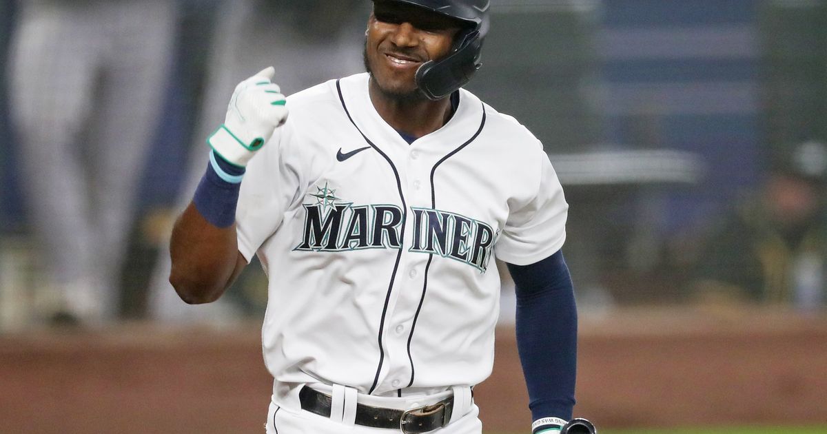 Photos: Mariners play doubleheader against division rival Athletics in ...