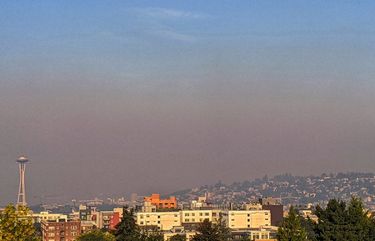 Wildfire smoke blows into Seattle area; fires burn east and west of ...